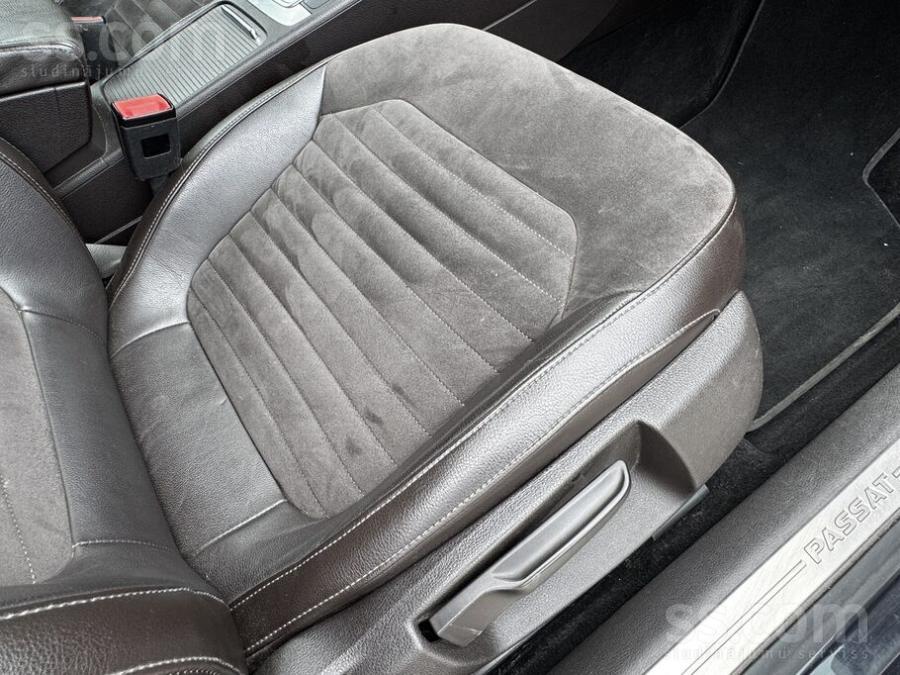 Melns Volkswagen Passat B7 2013 Daugavpils, ar dzinēja tilpumu 2.00 L un nobraukumu 0 tūkst. km par 4990 €, foto 25 vietnē AUTOMOTO.COM.LV
