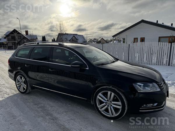 Black Volkswagen Passat B7 2014 in Valmiera, with an engine capacity of 2.00 L and mileage of 402 thousand km for 5800 €, photo 4 on AUTOMOTO.COM.LV