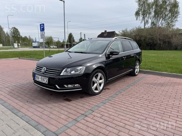 Black Volkswagen Passat B7 2014 in Jelgava, with an engine capacity of 2.00 L and mileage of 219 thousand km for 5900 €, photo 8 on AUTOMOTO.COM.LV