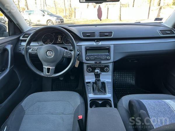 Black Volkswagen Passat B7 2014 in Limbazi, with an engine capacity of 2.00 L and mileage of 248 thousand km for 6150 €, photo 7 on AUTOMOTO.COM.LV