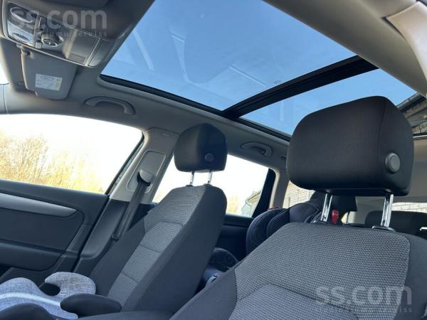 Black Volkswagen Passat B7 2014 in Limbazi, with an engine capacity of 2.00 L and mileage of 248 thousand km for 6150 €, photo 8 on AUTOMOTO.COM.LV