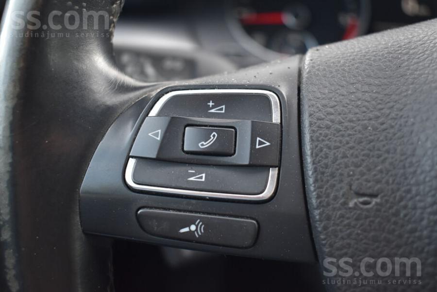 Black Volkswagen Passat B7 2014 in Kuldiga, with an engine capacity of 2.00 L and mileage of 0 thousand km for 7550 €, photo 16 on AUTOMOTO.COM.LV
