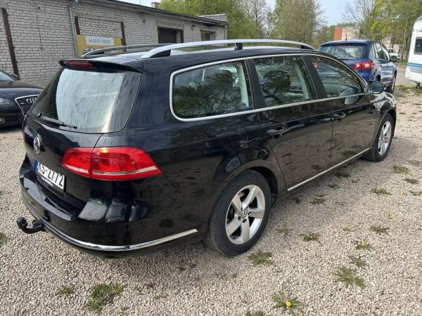 Black Volkswagen Passat B7 2014 in Limbazi, with an engine capacity of 2.00 L and mileage of 246 thousand km for 6350 €, photo 4 on AUTOMOTO.COM.LV