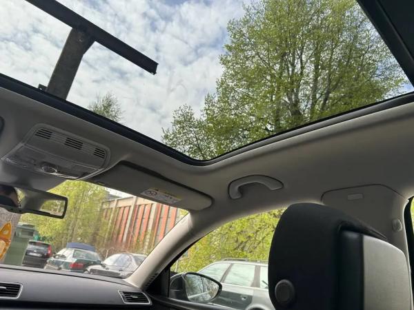 Black Volkswagen Passat B7 2014 in Limbazi, with an engine capacity of 2.00 L and mileage of 246 thousand km for 6350 €, photo 9 on AUTOMOTO.COM.LV