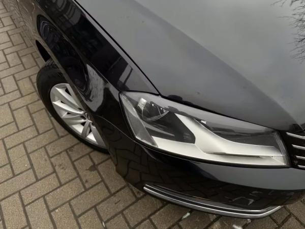 Black Volkswagen Passat B7 2014 in Riga, with an engine capacity of 2.00 L and mileage of 253 thousand km for 4990 €, photo 2 on AUTOMOTO.COM.LV