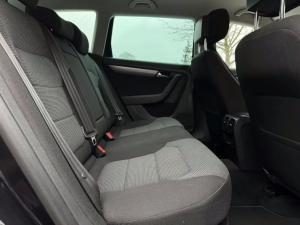 Black Volkswagen Passat B7 2014 in Riga, with an engine capacity of 2.00 L and mileage of 253 thousand km for 4990 €, photo 13 on AUTOMOTO.COM.LV