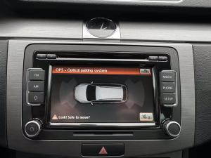 Black Volkswagen Passat B7 2014 in Riga, with an engine capacity of 2.00 L and mileage of 253 thousand km for 4990 €, photo 21 on AUTOMOTO.COM.LV