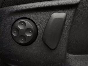 Black Volkswagen Passat B7 2014 in Riga, with an engine capacity of 2.00 L and mileage of 253 thousand km for 4990 €, photo 25 on AUTOMOTO.COM.LV