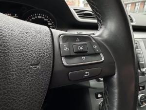 Black Volkswagen Passat B7 2014 in Riga, with an engine capacity of 2.00 L and mileage of 253 thousand km for 4990 €, photo 32 on AUTOMOTO.COM.LV