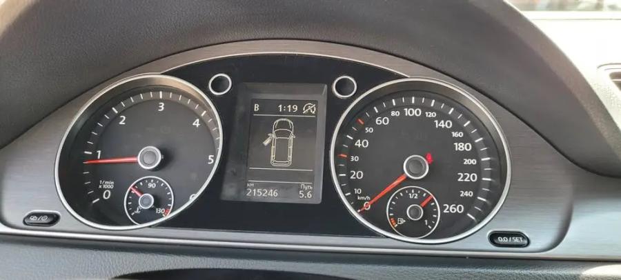 Melns Volkswagen Passat B7 2014 Rīga, ar dzinēja tilpumu 2.00 L un nobraukumu 215 tūkst. km par 8900 €, foto 13 vietnē AUTOMOTO.COM.LV