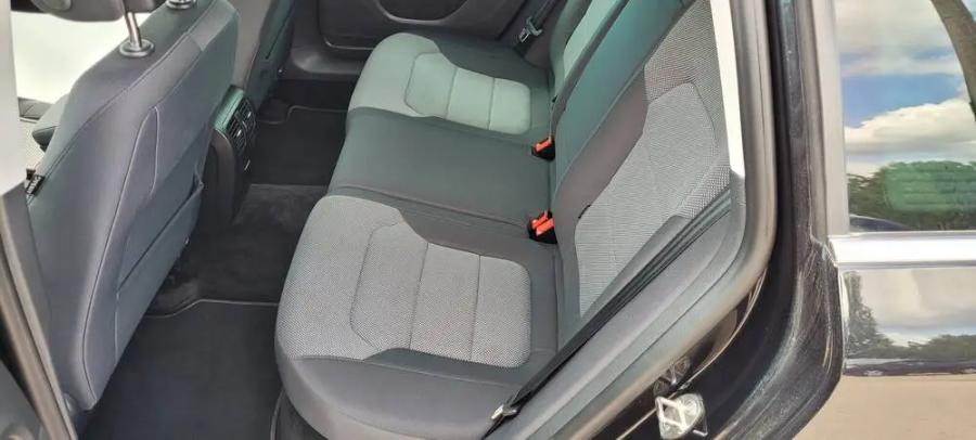 Melns Volkswagen Passat B7 2014 Rīga, ar dzinēja tilpumu 2.00 L un nobraukumu 215 tūkst. km par 8900 €, foto 31 vietnē AUTOMOTO.COM.LV