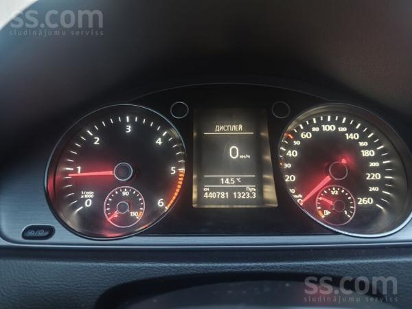 Volkswagen Passat B7 2014 in Riga on AUTOMOTO.COM.LV Black Volkswagen Passat B7 2014 in Riga, with an engine capacity of 2.00 L and mileage of 440 thousand km for 3200 ā¬, photo 7 on AUTOMOTO.COM.LV