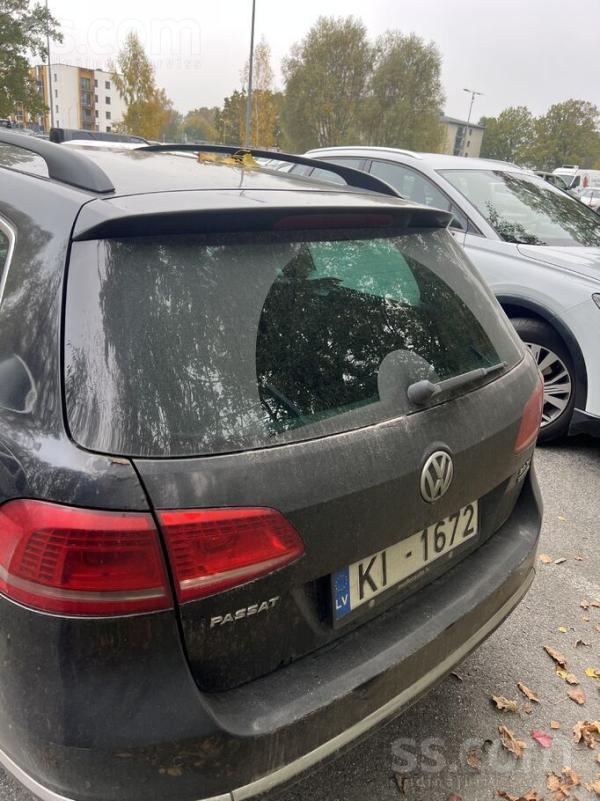 Melns Volkswagen Passat B7 2014 Rīga, ar dzinēja tilpumu 2.00 L un nobraukumu 628 tūkst. km par 1500 €, foto 7 vietnē AUTOMOTO.COM.LV