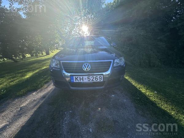 Blue Volkswagen Passat B7 2009 in Talsi, with an engine capacity of 2.00 L and mileage of 240 thousand km for 1000 €, photo 1 on AUTOMOTO.COM.LV