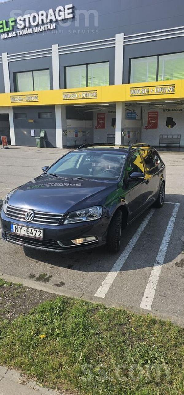 Zils Volkswagen Passat B7 2011 Rīga, ar dzinēja tilpumu 2.00 L un nobraukumu 480 tūkst. km par 3300 €, foto 4 vietnē AUTOMOTO.COM.LV