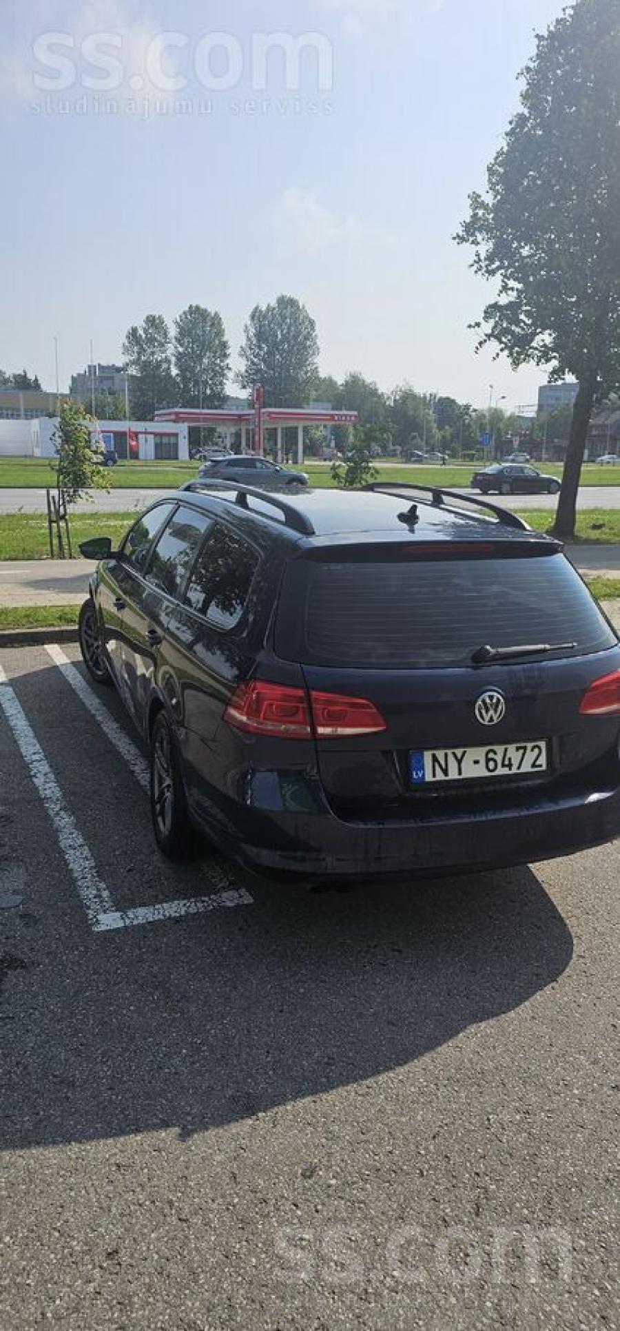 Zils Volkswagen Passat B7 2011 Rīga, ar dzinēja tilpumu 2.00 L un nobraukumu 480 tūkst. km par 3300 €, foto 5 vietnē AUTOMOTO.COM.LV