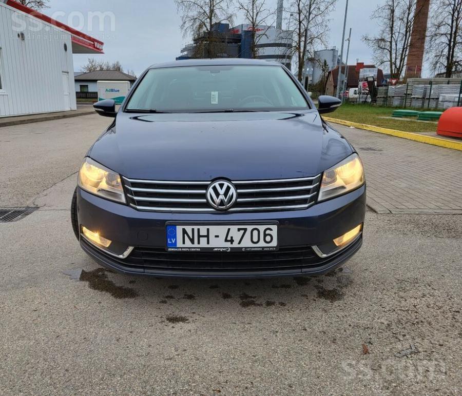 Zils Volkswagen Passat B7 2013 Jelgava, ar dzinēja tilpumu 1.60 L un nobraukumu 321 tūkst. km par 4650 €, foto 8 vietnē AUTOMOTO.COM.LV
