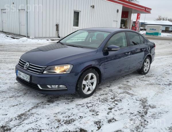 Zils Volkswagen Passat B7 2013 Jelgava, ar dzinēja tilpumu 1.60 L un nobraukumu 321 tūkst. km par 4350 €, foto 3 vietnē AUTOMOTO.COM.LV