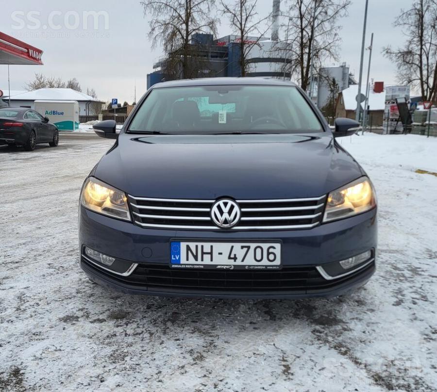 Zils Volkswagen Passat B7 2013 Jelgava, ar dzinēja tilpumu 1.60 L un nobraukumu 321 tūkst. km par 4350 €, foto 8 vietnē AUTOMOTO.COM.LV