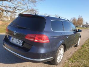 Blue Volkswagen Passat B7 2011 in Riga, with an engine capacity of 2.00 L and mileage of 340 thousand km for 3970 €, photo 2 on AUTOMOTO.COM.LV
