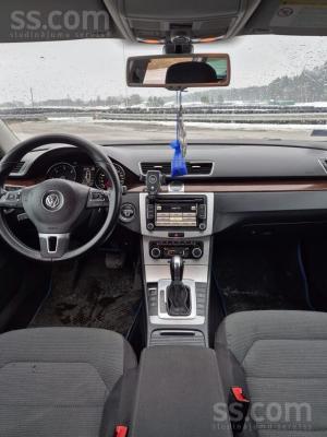Blue Volkswagen Passat B7 2011 in Valka, with an engine capacity of 2.00 L and mileage of 440 thousand km for 2600 €, photo 7 on AUTOMOTO.COM.LV