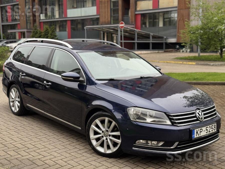 Zils Volkswagen Passat B7 2011 Rīga, ar dzinēja tilpumu 2.00 L un nobraukumu 322 tūkst. km par 4290 €, foto 1 vietnē AUTOMOTO.COM.LV