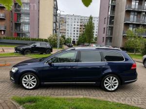 Zils Volkswagen Passat B7 2011 Rīga, ar dzinēja tilpumu 2.00 L un nobraukumu 322 tūkst. km par 4290 €, foto 4 vietnē AUTOMOTO.COM.LV