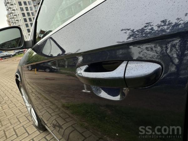 Blue Volkswagen Passat B7 2011 in Riga, with an engine capacity of 2.00 L and mileage of 322 thousand km for 4290 €, photo 9 on AUTOMOTO.COM.LV