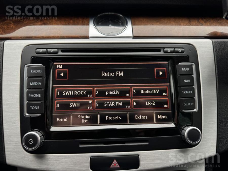 Zils Volkswagen Passat B7 2011 Rīga, ar dzinēja tilpumu 2.00 L un nobraukumu 322 tūkst. km par 4290 €, foto 17 vietnē AUTOMOTO.COM.LV