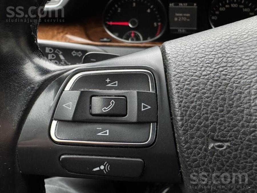Zils Volkswagen Passat B7 2011 Rīga, ar dzinēja tilpumu 2.00 L un nobraukumu 322 tūkst. km par 4290 €, foto 24 vietnē AUTOMOTO.COM.LV