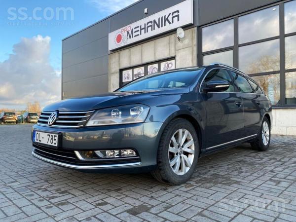 Blue Volkswagen Passat B7 2011 in Cesis, with an engine capacity of 1.40 L and mileage of 273 thousand km for 5999 €, photo 1 on AUTOMOTO.COM.LV