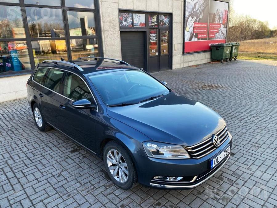 Blue Volkswagen Passat B7 2011 in Cesis, with an engine capacity of 1.40 L and mileage of 273 thousand km for 5999 €, photo 5 on AUTOMOTO.COM.LV