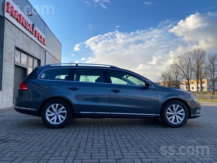 Blue Volkswagen Passat B7 2011 in Cesis, with an engine capacity of 1.40 L and mileage of 273 thousand km for 5999 €, photo 13 on AUTOMOTO.COM.LV