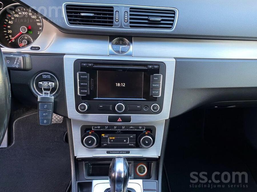 Blue Volkswagen Passat B7 2011 in Cesis, with an engine capacity of 1.40 L and mileage of 273 thousand km for 5999 €, photo 20 on AUTOMOTO.COM.LV