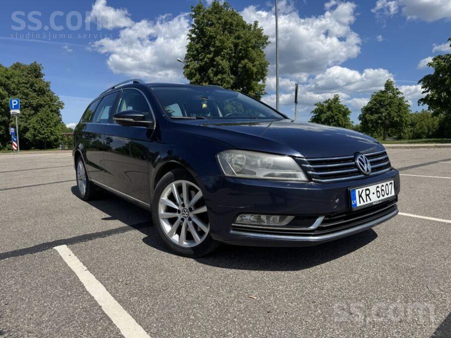 Zils Volkswagen Passat B7 2011 Daugavpils, ar dzinēja tilpumu 2.00 L un nobraukumu 310 tūkst. km par 4000 €, foto 3 vietnē AUTOMOTO.COM.LV