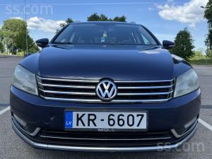 Zils Volkswagen Passat B7 2011 Daugavpils, ar dzinēja tilpumu 2.00 L un nobraukumu 310 tūkst. km par 4000 €, foto 5 vietnē AUTOMOTO.COM.LV