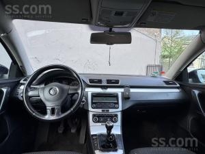Zils Volkswagen Passat B7 2011 Rīga, ar dzinēja tilpumu 1.60 L un nobraukumu 497 tūkst. km par 2150 €, foto 8 vietnē AUTOMOTO.COM.LV