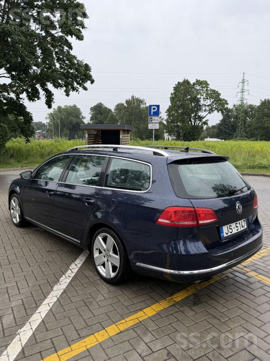 Blue Volkswagen Passat B7 2011 in Riga, with an engine capacity of 2.00 L and mileage of 511 thousand km for 2690 €, photo 4 on AUTOMOTO.COM.LV