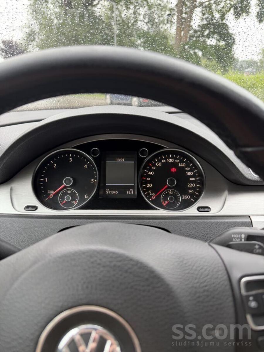 Blue Volkswagen Passat B7 2011 in Riga, with an engine capacity of 2.00 L and mileage of 511 thousand km for 2690 €, photo 8 on AUTOMOTO.COM.LV