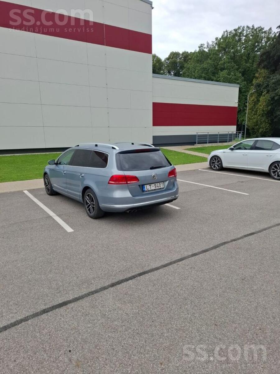 Zils Volkswagen Passat B7 2011 Bauska, ar dzinēja tilpumu 2.00 L un nobraukumu 230 tūkst. km par 5200 €, foto 3 vietnē AUTOMOTO.COM.LV