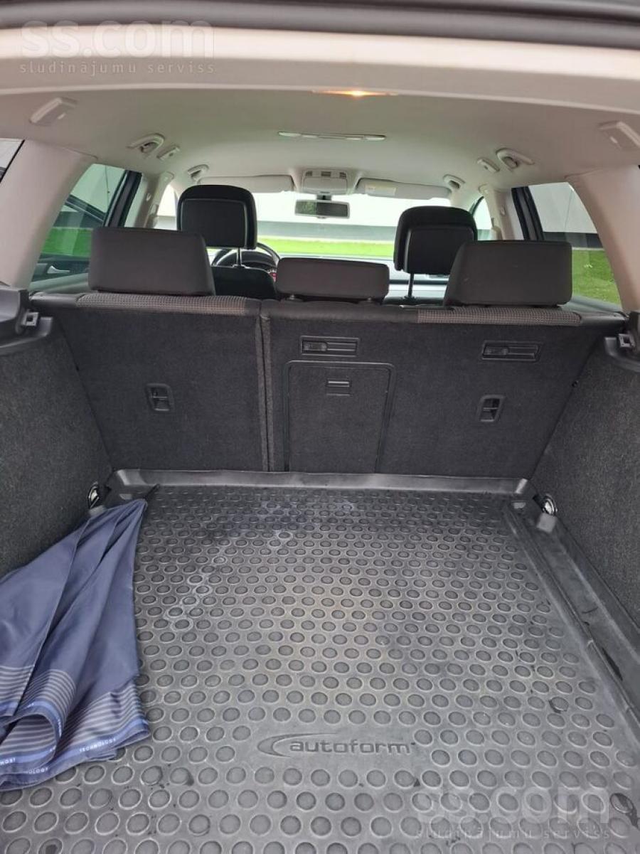 Zils Volkswagen Passat B7 2011 Bauska, ar dzinēja tilpumu 2.00 L un nobraukumu 230 tūkst. km par 5200 €, foto 5 vietnē AUTOMOTO.COM.LV