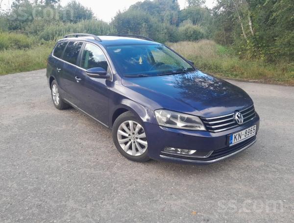 Zils Volkswagen Passat B7 2011 Valmiera, ar dzinēja tilpumu 2.00 L un nobraukumu 493 tūkst. km par 2900 €, foto 1 vietnē AUTOMOTO.COM.LV