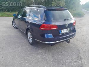 Blue Volkswagen Passat B7 2011 in Valmiera, with an engine capacity of 2.00 L and mileage of 493 thousand km for 2900 €, photo 4 on AUTOMOTO.COM.LV