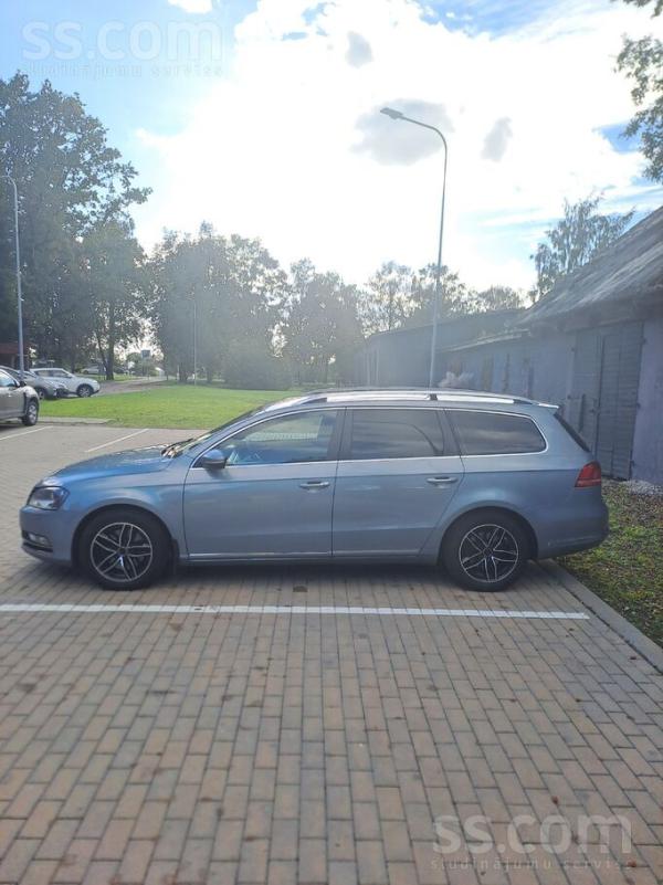 Blue Volkswagen Passat B7 2011 in Bauska, with an engine capacity of 2.00 L and mileage of 230 thousand km for 4700 €, photo 6 on AUTOMOTO.COM.LV