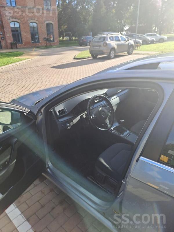 Blue Volkswagen Passat B7 2011 in Bauska, with an engine capacity of 2.00 L and mileage of 230 thousand km for 4700 €, photo 9 on AUTOMOTO.COM.LV