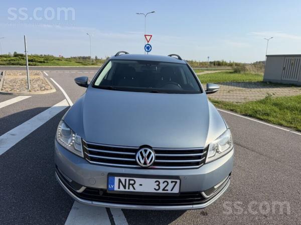 Volkswagen Passat B7 2011 Bauska vietnÄ Zils Volkswagen Passat B7 2011 Bauska, ar dzinÄja tilpumu 2.00 L un nobraukumu 333 tÅ«kst. km par 5490 ā¬, foto 6 vietnÄ AUTOMOTO.COM.LV