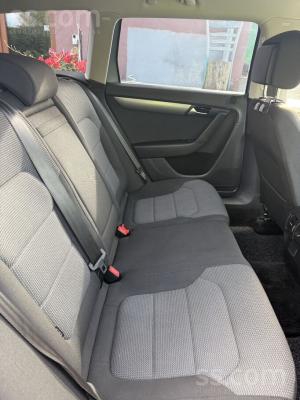 Blue Volkswagen Passat B7 2011 in Bauska, with an engine capacity of 2.00 L and mileage of 333 thousand km for 5490 €, photo 15 on AUTOMOTO.COM.LV
