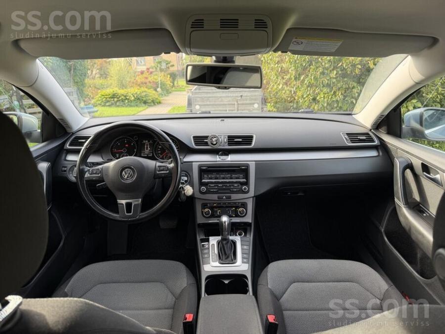 Blue Volkswagen Passat B7 2011 in Bauska, with an engine capacity of 2.00 L and mileage of 333 thousand km for 5490 €, photo 17 on AUTOMOTO.COM.LV