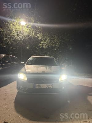 Blue Volkswagen Passat B7 2011 in Bauska, with an engine capacity of 2.00 L and mileage of 333 thousand km for 5490 €, photo 19 on AUTOMOTO.COM.LV