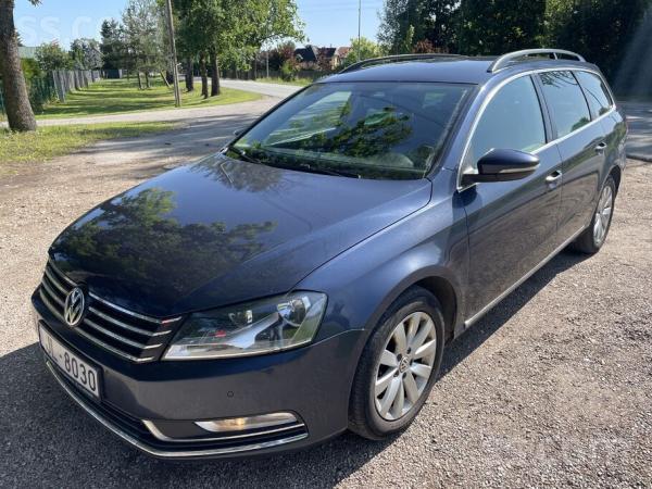 Zils Volkswagen Passat B7 2012 Rīga, ar dzinēja tilpumu 1.40 L un nobraukumu 208 tūkst. km par 3990 €, foto 1 vietnē AUTOMOTO.COM.LV